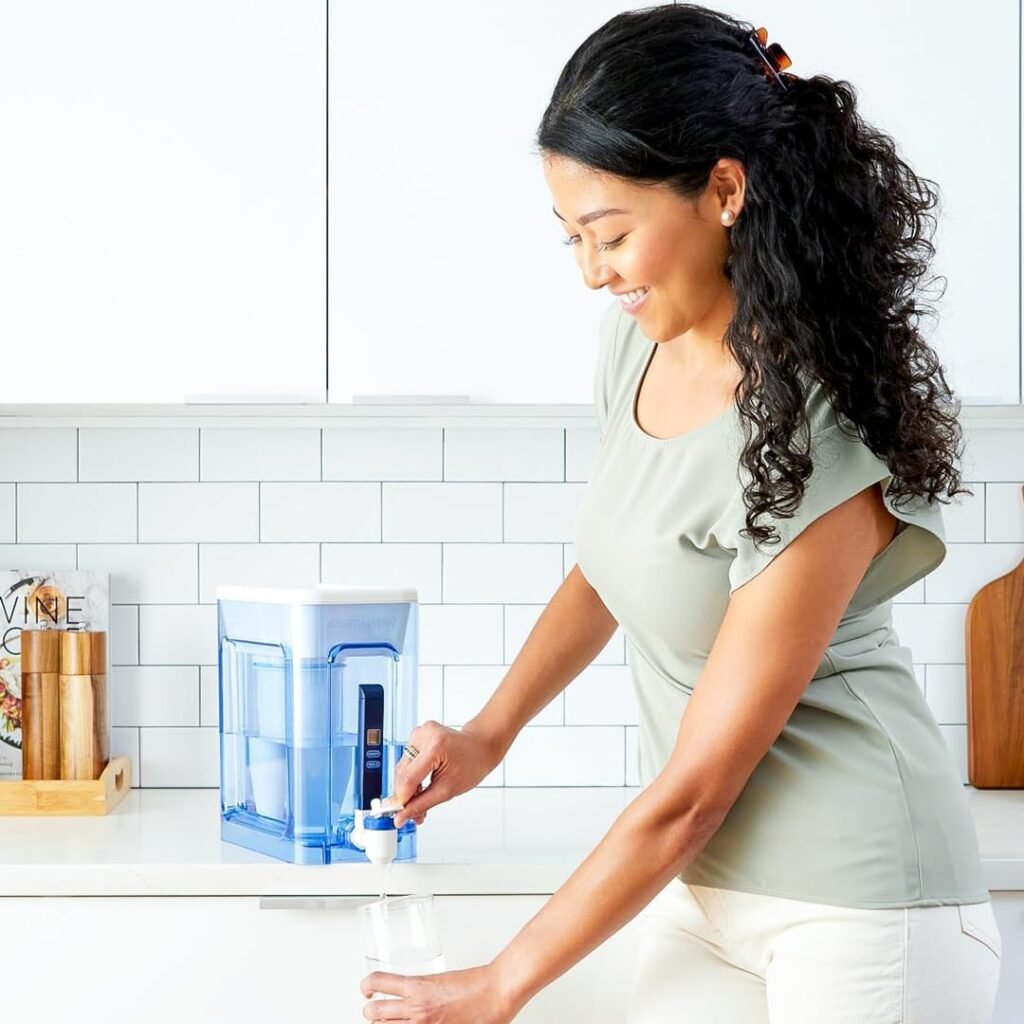 ZeroWater 22 Cup Ready-Read 5-Stage Water Filter Dispenser Review ...